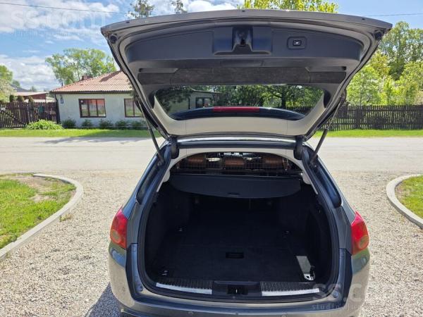 Grey Honda Accord 2009 in Ventspils, with an engine capacity of 2.20 L and mileage of 349 thousand km for 2590 €, photo 9 on AUTOMOTO.COM.LV