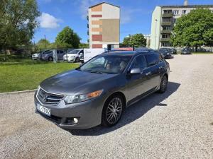 Grey Honda Accord 2009 in Ventspils, with an engine capacity of 2.20 L and mileage of 349 thousand km for 2590 €, photo  on AUTOMOTO.COM.LV