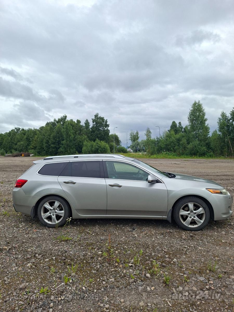 Pelēks Honda Accord 2009 Tallina, ar dzinēja tilpumu 2.40 L un nobraukumu 233 tūkst. km par 6290 €, foto 8 vietnē AUTOMOTO.COM.LV