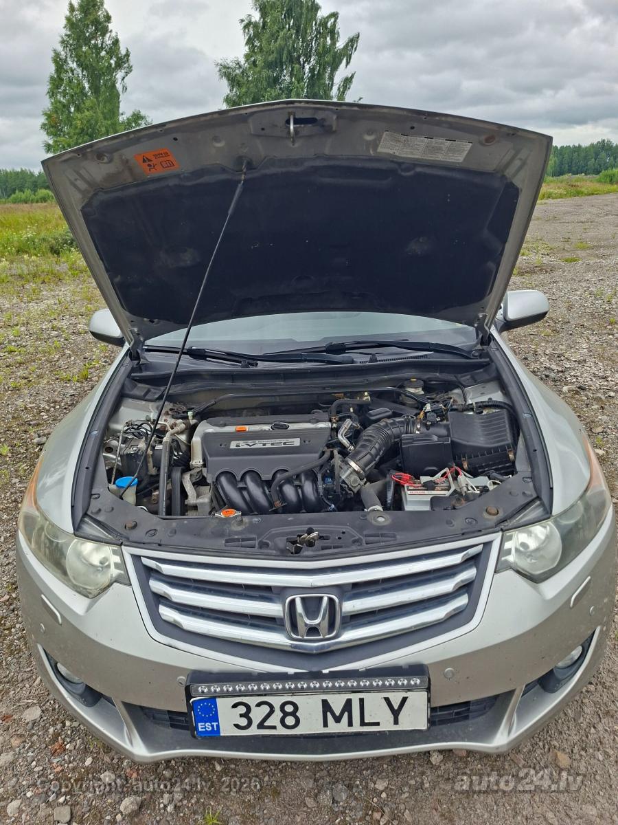 Pelēks Honda Accord 2009 Tallina, ar dzinēja tilpumu 2.40 L un nobraukumu 233 tūkst. km par 6290 €, foto 15 vietnē AUTOMOTO.COM.LV