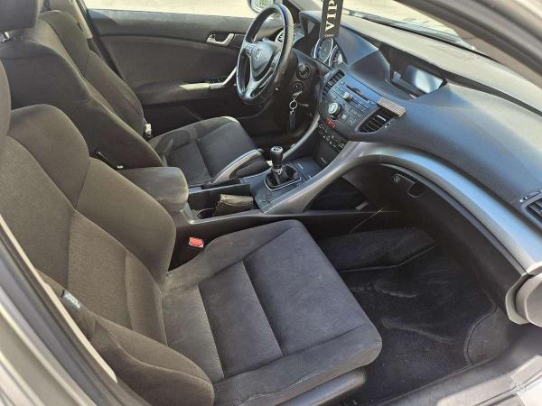 Pelēks Honda Accord 2009 Plungė, ar dzinēja tilpumu 2.20 L un nobraukumu 377 tūkst. km par 3200 €, foto 8 vietnē AUTOMOTO.COM.LV