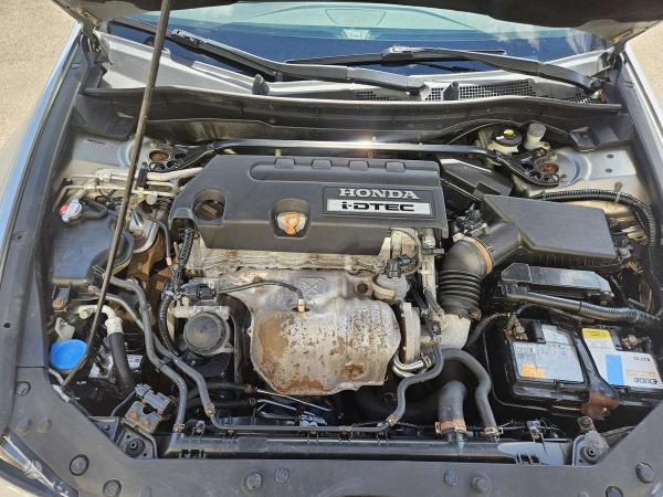 Pelēks Honda Accord 2009 Plungė, ar dzinēja tilpumu 2.20 L un nobraukumu 377 tūkst. km par 3200 €, foto 9 vietnē AUTOMOTO.COM.LV