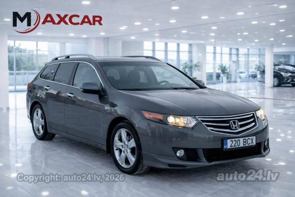 Pelēks Honda Accord 2010 Tallina, ar dzinēja tilpumu 2.00 L un nobraukumu 213 tūkst. km par 3999 €, foto 1 vietnē AUTOMOTO.COM.LV