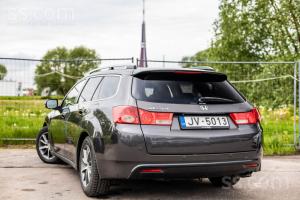 Grey Honda Accord 2010 in Riga, with an engine capacity of 2.20 L and mileage of 346 thousand km for 4990 €, photo 7 on AUTOMOTO.COM.LV