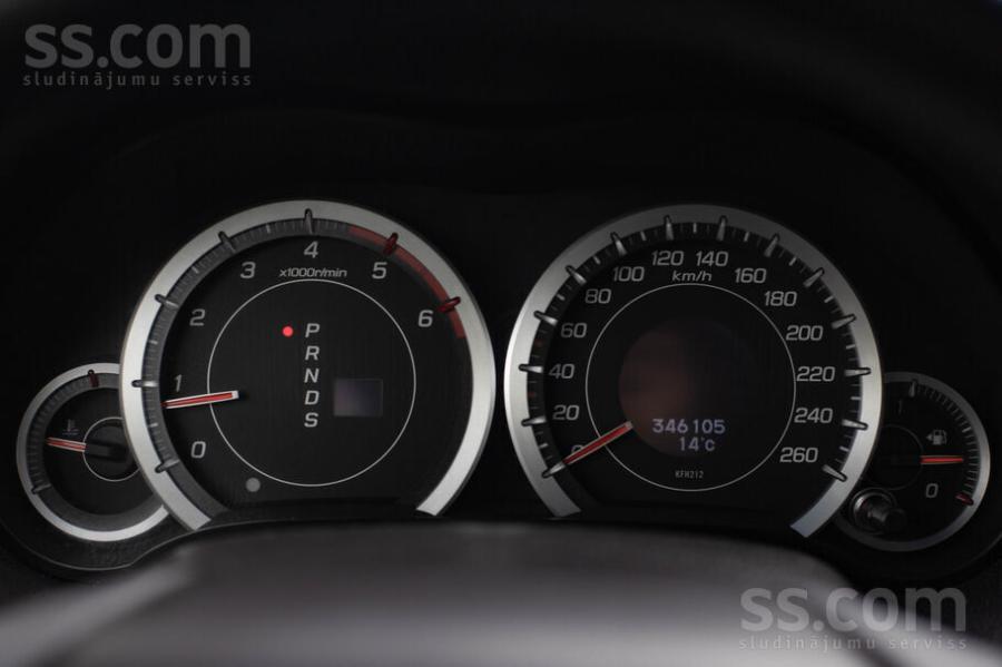 Grey Honda Accord 2010 in Riga, with an engine capacity of 2.20 L and mileage of 346 thousand km for 4990 €, photo 23 on AUTOMOTO.COM.LV
