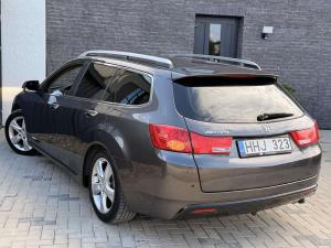 Grey Honda Accord 2010 in Vilnius, with an engine capacity of 2.20 L and mileage of 310 thousand km for 3700 €, photo 4 on AUTOMOTO.COM.LV