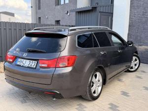Grey Honda Accord 2010 in Vilnius, with an engine capacity of 2.20 L and mileage of 310 thousand km for 3700 €, photo 5 on AUTOMOTO.COM.LV
