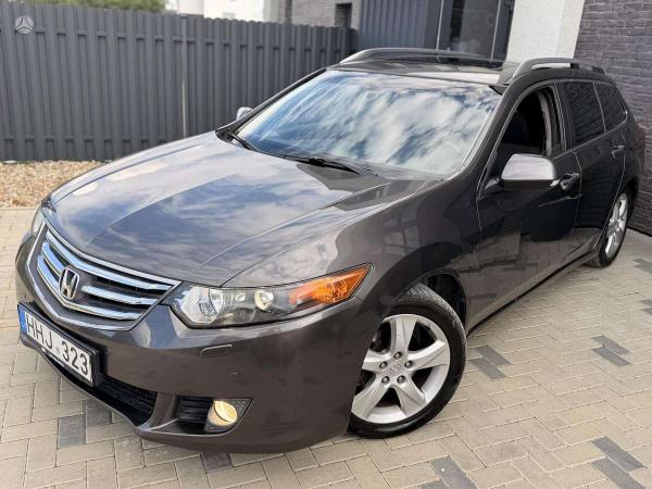 Pelēks Honda Accord 2010 Viļņa, ar dzinēja tilpumu 2.20 L un nobraukumu 310 tūkst. km par 3700 €, foto 1 vietnē AUTOMOTO.COM.LV