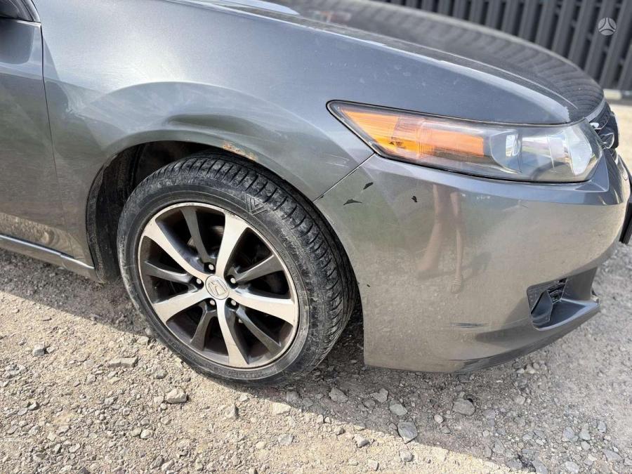Pelēks Honda Accord 2010 Šauļi, ar dzinēja tilpumu 2.20 L un nobraukumu 313 tūkst. km par 3000 €, foto 7 vietnē AUTOMOTO.COM.LV