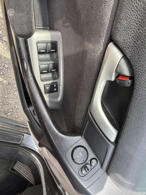 Honda Accord 2010 Šauļi vietnē Pelēks Honda Accord 2010 Šauļi, ar dzinēja tilpumu 2.20 L un nobraukumu 313 tūkst. km par 3000 €, foto 10 vietnē AUTOMOTO.COM.LV