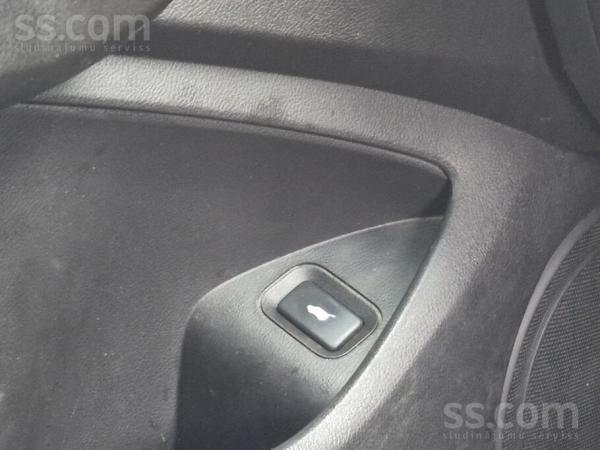 Pelēks Honda Accord 2010 Rīga, ar dzinēja tilpumu 2.20 L un nobraukumu 300 tūkst. km par 800 €, foto 11 vietnē AUTOMOTO.COM.LV