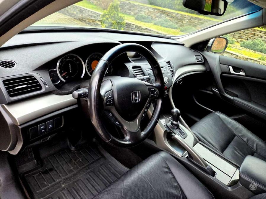 Pelēks Honda Accord 2011 Kėdainiai, ar dzinēja tilpumu 2.20 L un nobraukumu 173 tūkst. km par 4200 €, foto 23 vietnē AUTOMOTO.COM.LV