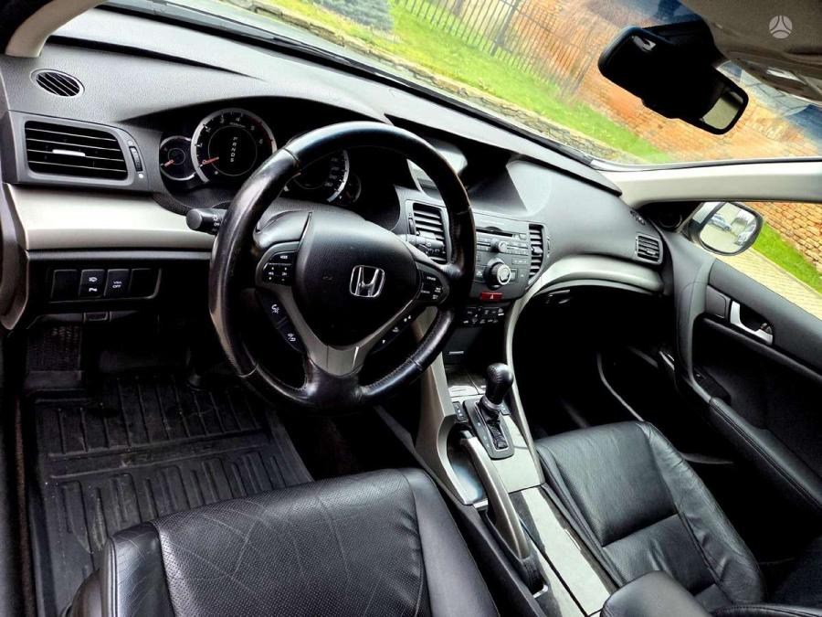Pelēks Honda Accord 2011 Kėdainiai, ar dzinēja tilpumu 2.20 L un nobraukumu 173 tūkst. km par 4200 €, foto 28 vietnē AUTOMOTO.COM.LV