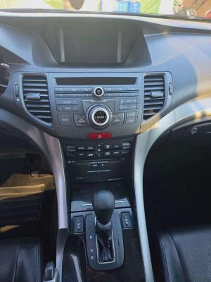 Pelēks Honda Accord 2011 Kretinga, ar dzinēja tilpumu 2.20 L un nobraukumu 362 tūkst. km par 4500 €, foto 8 vietnē AUTOMOTO.COM.LV