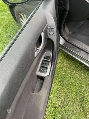 Grey Honda Accord 2011 in Kaunas, with an engine capacity of 2.20 L and mileage of 306 thousand km for 4200 €, photo 7 on AUTOMOTO.COM.LV