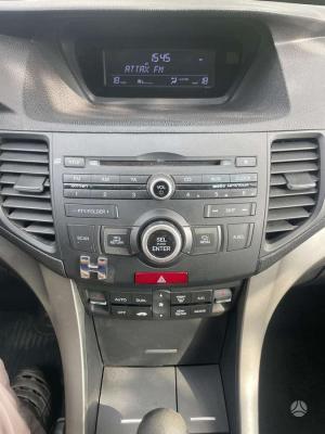 Grey Honda Accord 2011 in Kaunas, with an engine capacity of 2.20 L and mileage of 306 thousand km for 4200 €, photo 13 on AUTOMOTO.COM.LV
