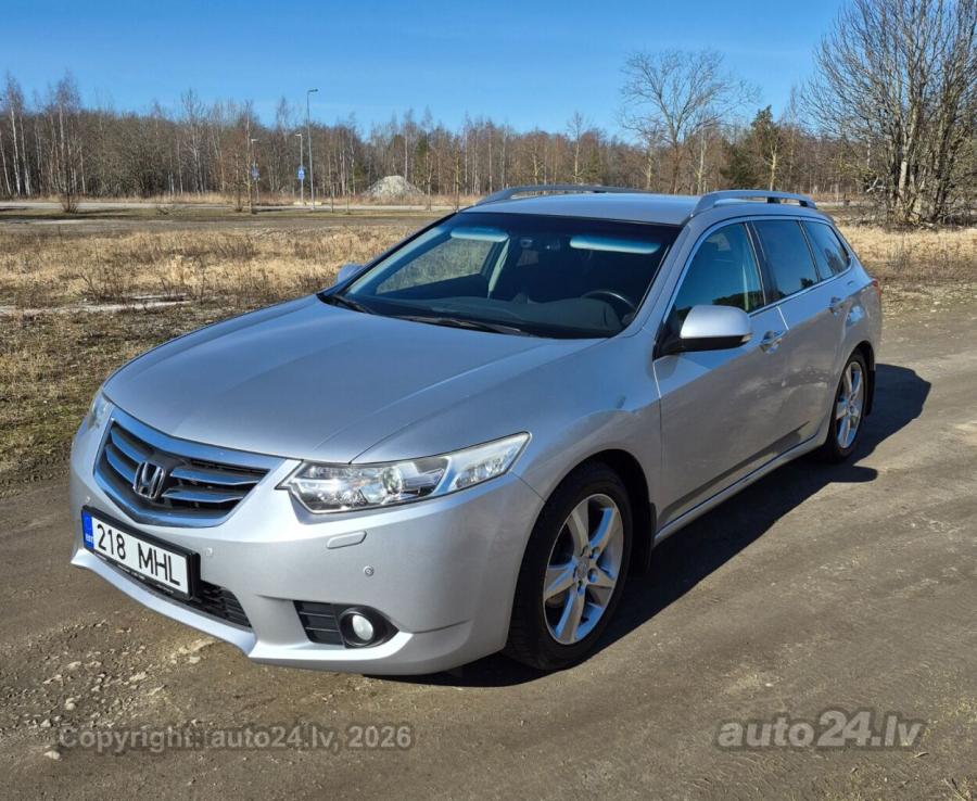Grey Honda Accord 2012 in Tallinn, with an engine capacity of 2.00 L and mileage of 166 thousand km for 6490 €, photo 7 on AUTOMOTO.COM.LV