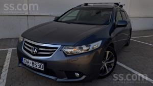 Grey Honda Accord 2012 in Riga, with an engine capacity of 2.40 L and mileage of 276 thousand km for 5400 €, photo 3 on AUTOMOTO.COM.LV