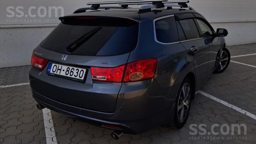 Grey Honda Accord 2012 in Riga, with an engine capacity of 2.40 L and mileage of 276 thousand km for 5400 €, photo 6 on AUTOMOTO.COM.LV