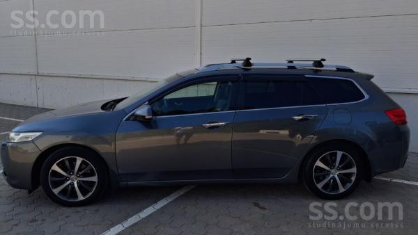 Pelēks Honda Accord 2012 Rīga, ar dzinēja tilpumu 2.40 L un nobraukumu 276 tūkst. km par 5400 €, foto 10 vietnē AUTOMOTO.COM.LV