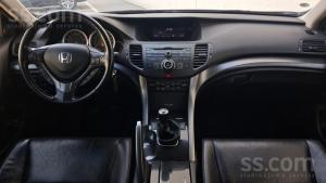 Grey Honda Accord 2012 in Riga, with an engine capacity of 2.40 L and mileage of 276 thousand km for 5400 €, photo 20 on AUTOMOTO.COM.LV
