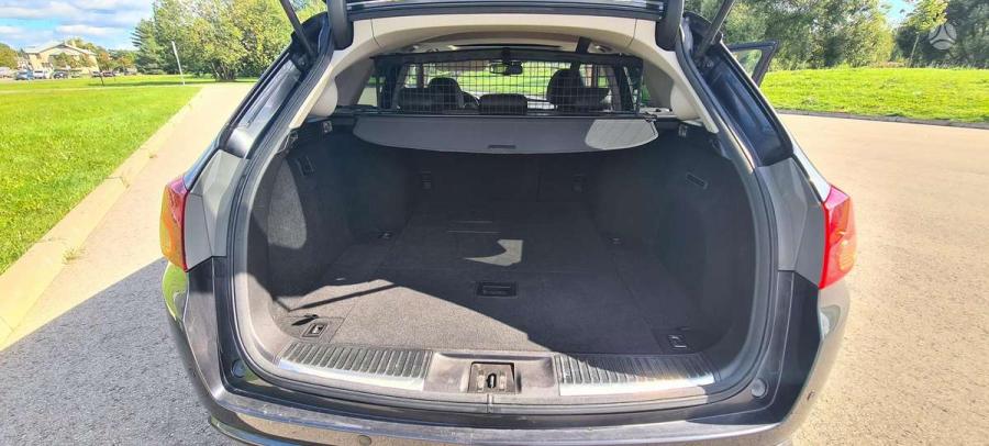 Grey Honda Accord 2012 in Vilnius, with an engine capacity of 2.20 L and mileage of 300 thousand km for 5800 €, photo 18 on AUTOMOTO.COM.LV