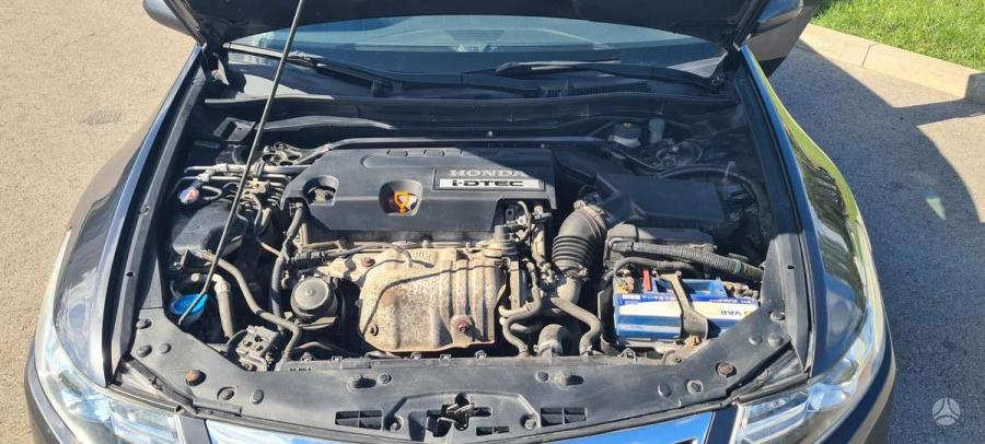 Grey Honda Accord 2012 in Vilnius, with an engine capacity of 2.20 L and mileage of 300 thousand km for 5800 €, photo 23 on AUTOMOTO.COM.LV