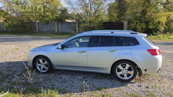 Grey Honda Accord 2012 in Riga, with an engine capacity of 2.40 L and mileage of 251 thousand km for 4500 €, photo 5 on AUTOMOTO.COM.LV