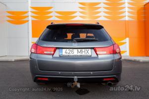 Grey Honda Accord 2013 in Viljandi, with an engine capacity of 2.00 L and mileage of 240 thousand km for 6000 €, photo 5 on AUTOMOTO.COM.LV
