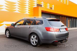 Grey Honda Accord 2013 in Viljandi, with an engine capacity of 2.00 L and mileage of 240 thousand km for 6000 €, photo 6 on AUTOMOTO.COM.LV