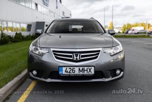Grey Honda Accord 2013 in Tallinn, with an engine capacity of 2.00 L and mileage of 241 thousand km for 4790 €, photo 3 on AUTOMOTO.COM.LV
