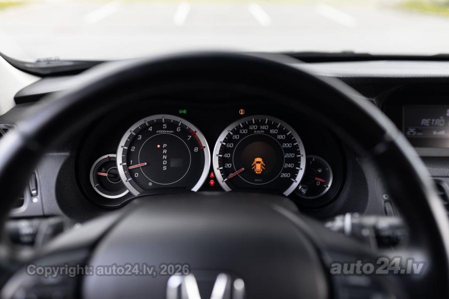 Grey Honda Accord 2013 in Tallinn, with an engine capacity of 2.00 L and mileage of 241 thousand km for 4790 €, photo 11 on AUTOMOTO.COM.LV