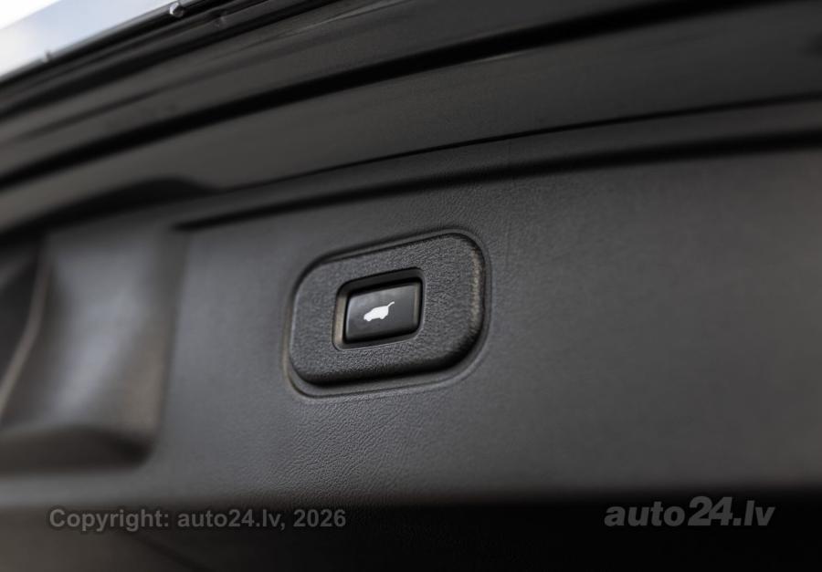 Grey Honda Accord 2013 in Tallinn, with an engine capacity of 2.00 L and mileage of 241 thousand km for 4790 €, photo 20 on AUTOMOTO.COM.LV