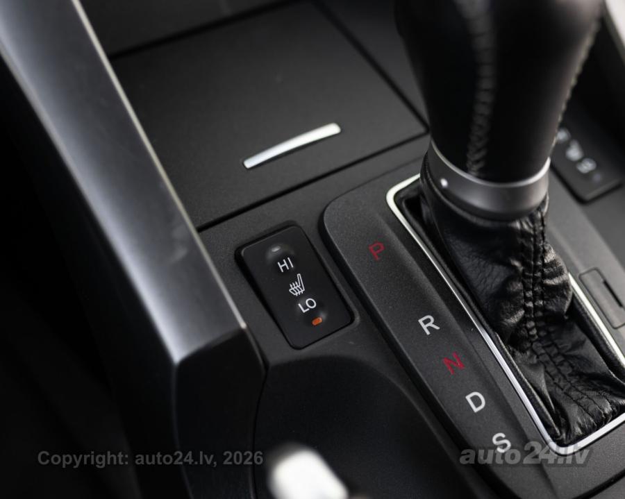 Grey Honda Accord 2013 in Tallinn, with an engine capacity of 2.00 L and mileage of 241 thousand km for 4790 €, photo 25 on AUTOMOTO.COM.LV