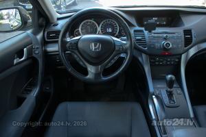 Pelēks Honda Accord 2014 Tallina, ar dzinēja tilpumu 2.00 L un nobraukumu 263 tūkst. km par 6990 €, foto 4 vietnē AUTOMOTO.COM.LV