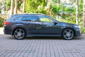 Pelēks Honda Accord 2014 Tallina, ar dzinēja tilpumu 2.00 L un nobraukumu 263 tūkst. km par 6990 €, foto 8 vietnē AUTOMOTO.COM.LV