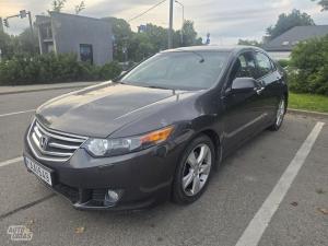 Honda Accord 2009 in Vilnius, with an engine capacity of 2.00 L and mileage of 395 thousand km for 3700 €, photo 3 on AUTOMOTO.COM.LV