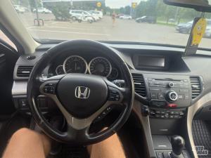 Honda Accord 2009 in Vilnius, with an engine capacity of 2.00 L and mileage of 395 thousand km for 3700 €, photo 10 on AUTOMOTO.COM.LV
