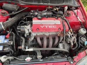 Red Honda Accord 2000 in Ukmerge, with an engine capacity of 2.16 L and mileage of 321 thousand km for 6800 €, photo 7 on AUTOMOTO.COM.LV