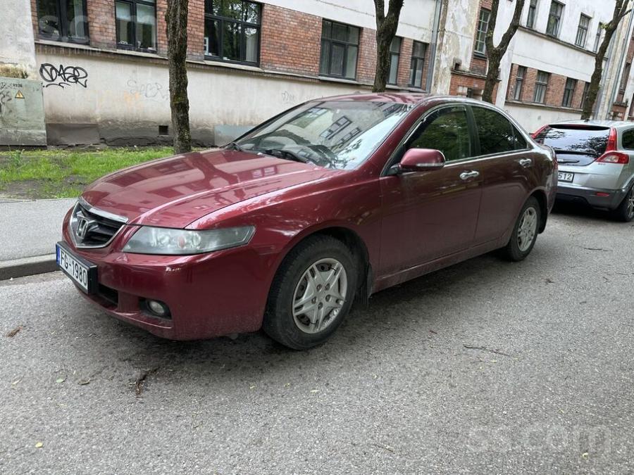 Красный Хонда Аккорд 2004 в Рига, объемом двигателя 2.00 л и пробегом 307 тыс. км за 2850 €, фото 1 на AUTOMOTO.COM.LV