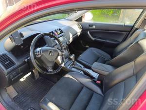 Sarkans Honda Accord 2004 Preiļi, ar dzinēja tilpumu 2.00 L un nobraukumu 308 tūkst. km par 1600 €, foto 5 vietnē AUTOMOTO.COM.LV