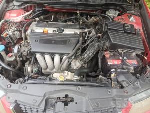 Sarkans Honda Accord 2005 Rīga, ar dzinēja tilpumu 2.00 L un nobraukumu 300 tūkst. km par 700 €, foto 3 vietnē AUTOMOTO.COM.LV