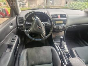 Sarkans Honda Accord 2005 Rīga, ar dzinēja tilpumu 2.00 L un nobraukumu 300 tūkst. km par 700 €, foto 5 vietnē AUTOMOTO.COM.LV