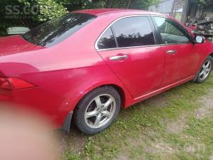 Sarkans Honda Accord 2005 Rīga, ar dzinēja tilpumu 2.00 L un nobraukumu 300 tūkst. km par 700 €, foto 6 vietnē AUTOMOTO.COM.LV