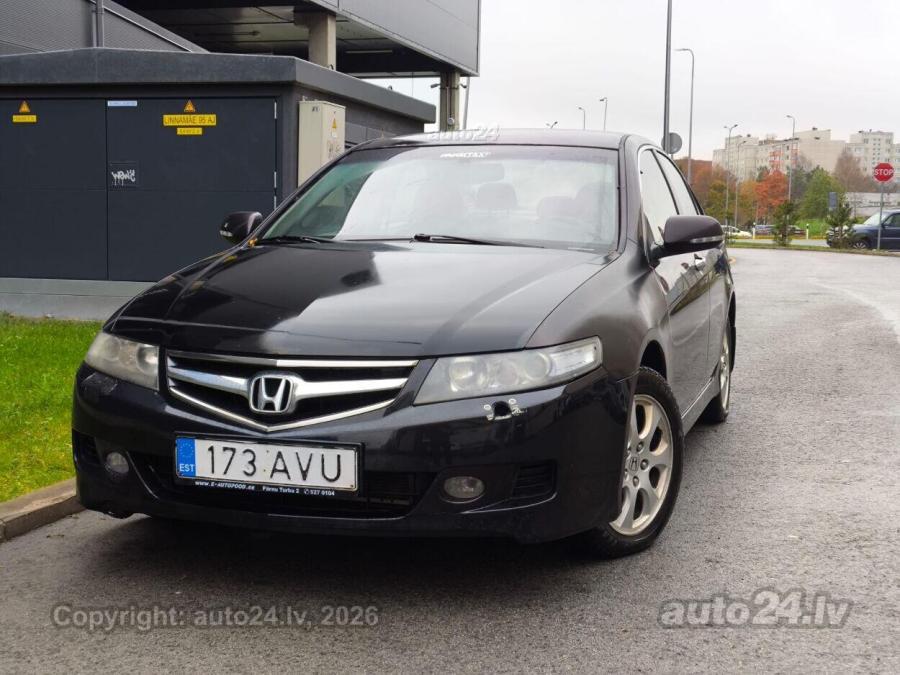 Red Honda Accord 2006 in Tallinn, with an engine capacity of 2.00 L and mileage of 190 thousand km for 799 €, photo 1 on AUTOMOTO.COM.LV