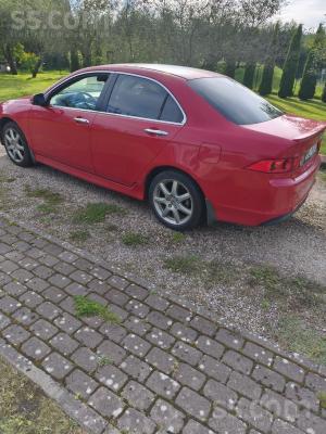 Red Honda Accord 2006 in Kuldiga, with an engine capacity of 2.20 L and mileage of 436 thousand km for 450 €, photo 5 on AUTOMOTO.COM.LV