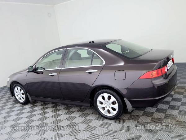Хонда Аккорд 2006 в Таллин на AUTOMOTO.COM.LV Красный Хонда Аккорд 2006 в Таллин, объемом двигателя 2.00 л и пробегом 225 тыс. км за 1999 €, фото 5 на AUTOMOTO.COM.LV