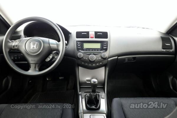Хонда Аккорд 2006 в Таллин на AUTOMOTO.COM.LV Красный Хонда Аккорд 2006 в Таллин, объемом двигателя 2.00 л и пробегом 225 тыс. км за 1999 €, фото 6 на AUTOMOTO.COM.LV