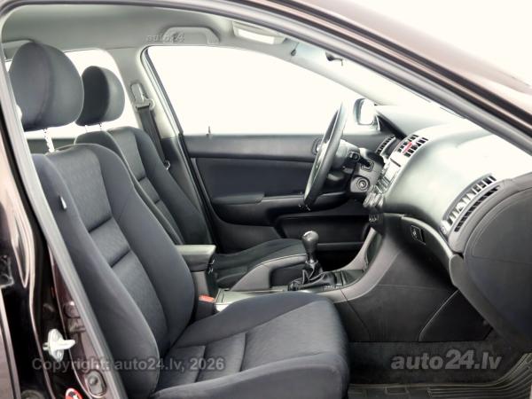 Хонда Аккорд 2006 в Таллин на AUTOMOTO.COM.LV Красный Хонда Аккорд 2006 в Таллин, объемом двигателя 2.00 л и пробегом 225 тыс. км за 1999 €, фото 7 на AUTOMOTO.COM.LV