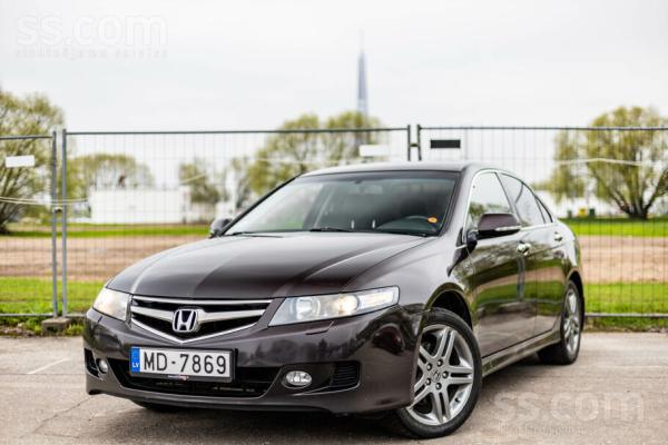 Sarkans Honda Accord 2007 Rīga, ar dzinēja tilpumu 2.00 L un nobraukumu 271 tūkst. km par 2500 €, foto 1 vietnē AUTOMOTO.COM.LV